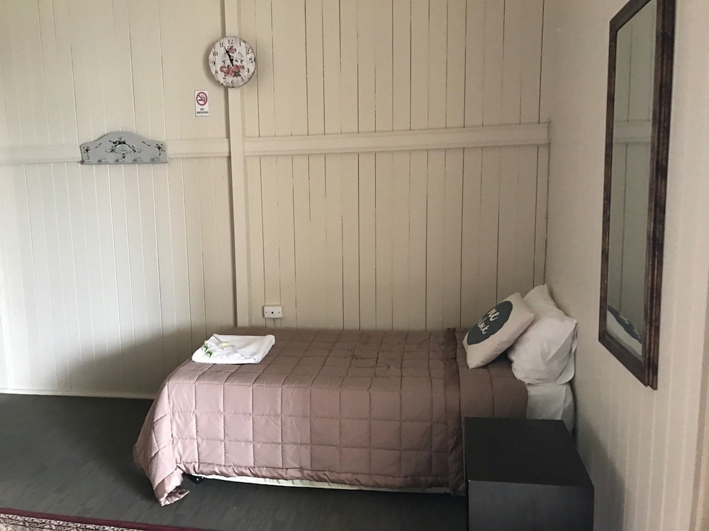 Exchange Hotel Toogoolawah: AU$39 Deals & Reviews (Toogoolawah, AUS ...