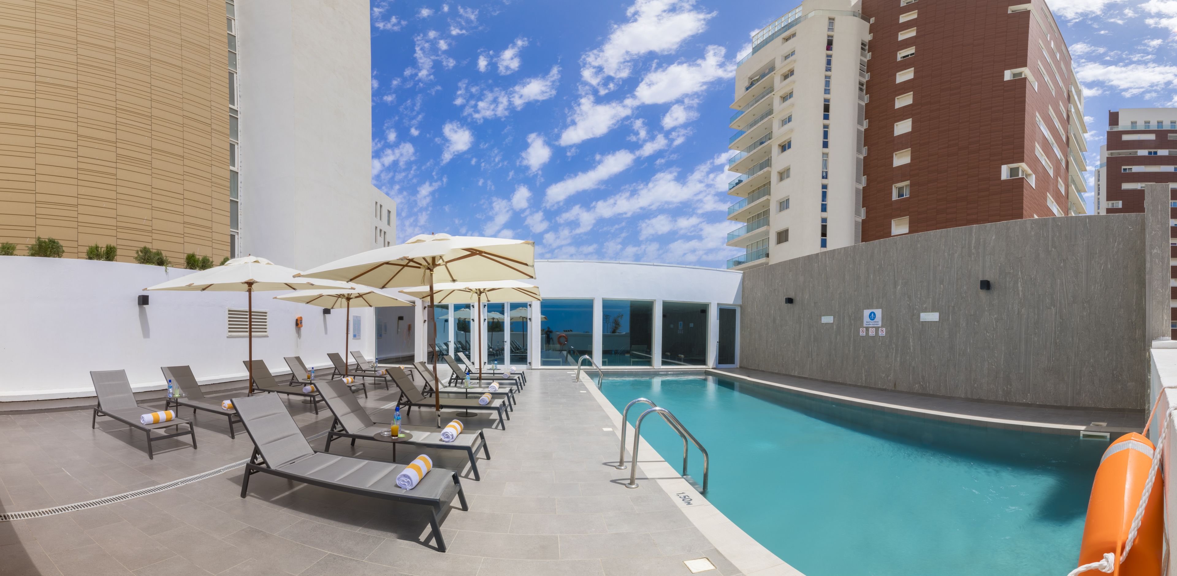 Holiday Inn Algiers - Cheraga Tower, an IHG Hotel, Alger, DZA | Expedia.fr