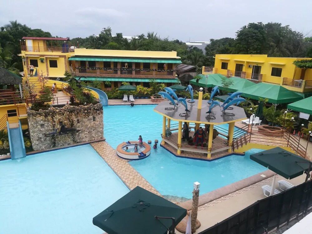 Moalboal Tropics Deals & Reviews (Moalboal, PHL) | Wotif