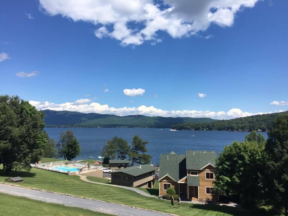 Sun Castle Resort in Lake George | Best Rates & Deals on Orbitz