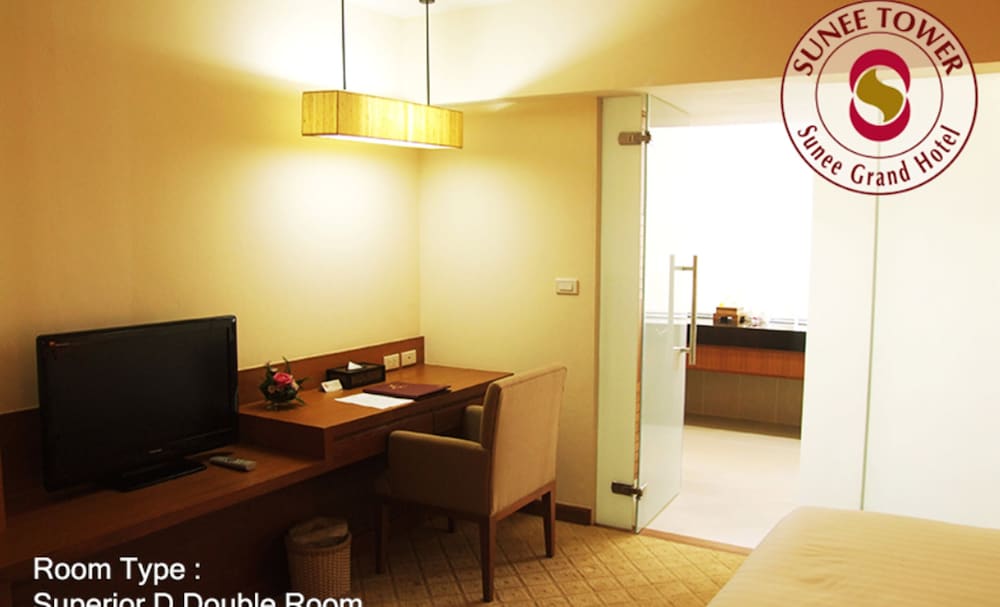 Sunee Grand Hotel, Ubon Ratchathani: $35 Room Prices & Reviews | Travelocity