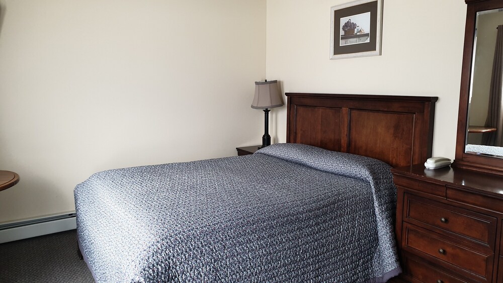 Coronation Motel: Deals & Reviews (Coronation, CAN) | Wotif