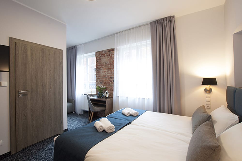 Liberum Residence, Gdansk: $46 Room Prices & Reviews | Travelocity