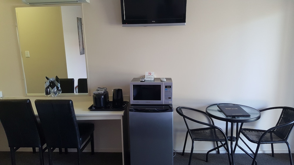 Centre Point Mid City Motor Inn: AU$125 Deals & Reviews (Warwick, AUS ...