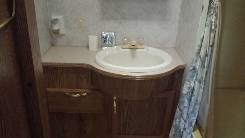 Lake Isabella RV Resort, Lake Isabella: $60 Room Prices & Reviews ...