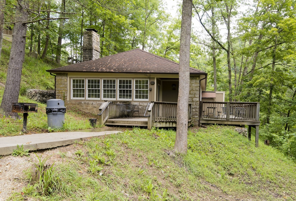 Natural Bridge State Resort Park in Slade | Best Rates & Deals on Orbitz