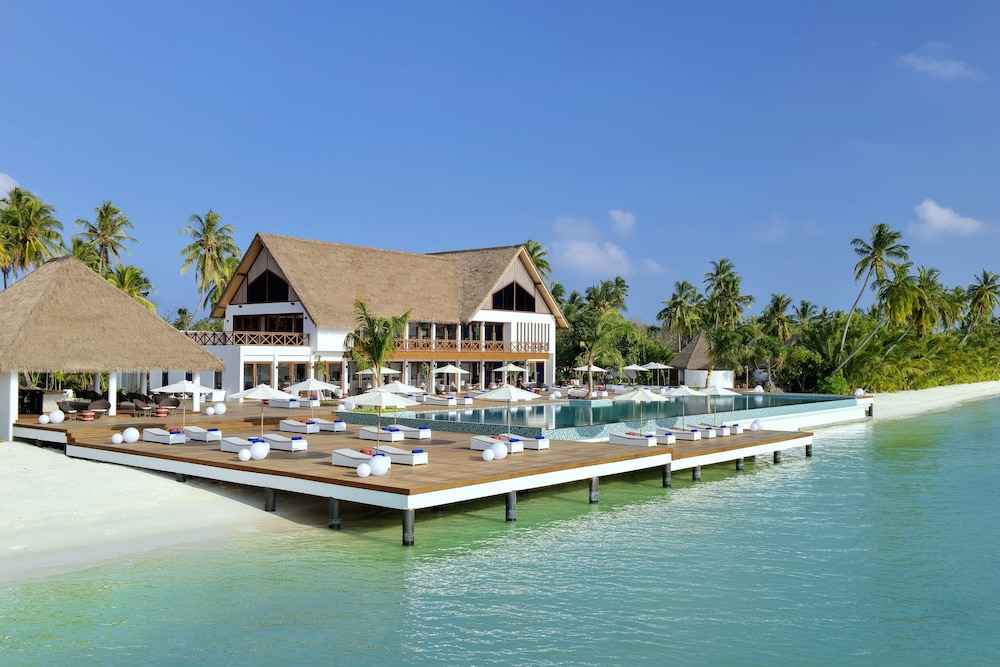 Mercure Maldives Kooddoo Resort in Kooddoo | Best Rates & Deals on Orbitz