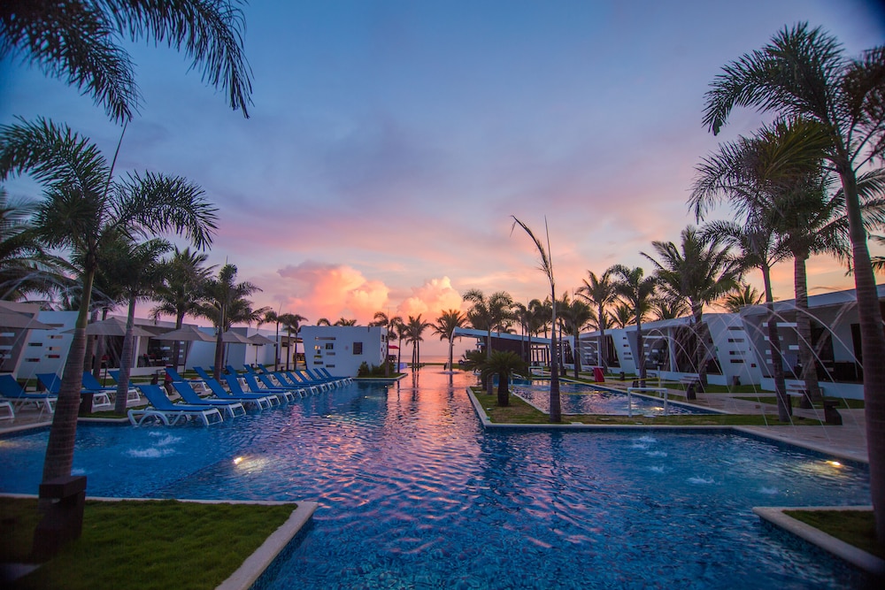 Hotel El Faro: 2019 Pictures, Reviews, Prices & Deals | Expedia.ca