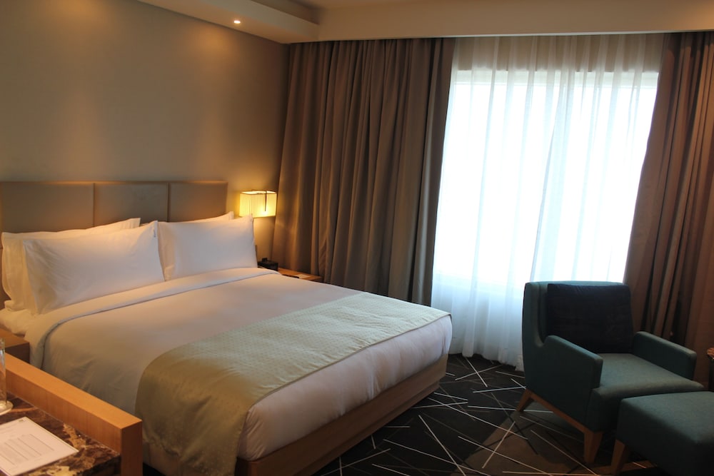 Holiday Inn Chennai OMR IT Expressway, an IHG Hotel: AU$80 Deals ...