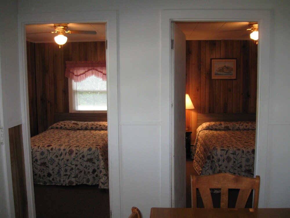 Moose Brook Motel in Gorham | Best Rates & Deals on Orbitz