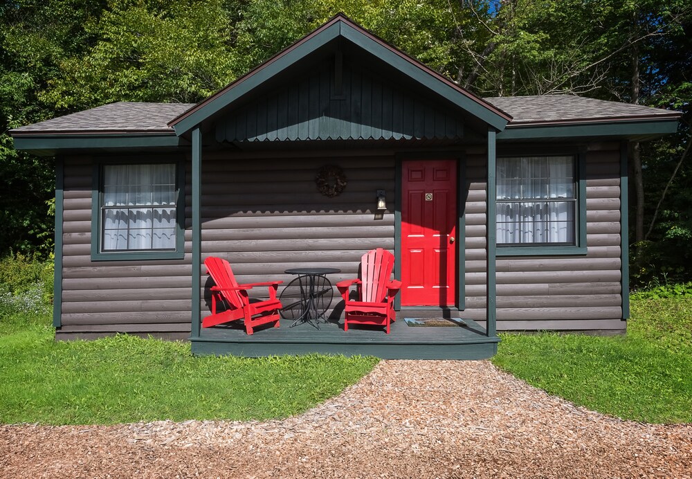 Great Pines in Old Forge | Best Rates & Deals on Orbitz