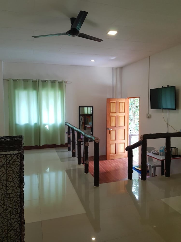 Santander Pebbles Beach Resort: AU$53 Deals & Reviews (Santander, PHL ...