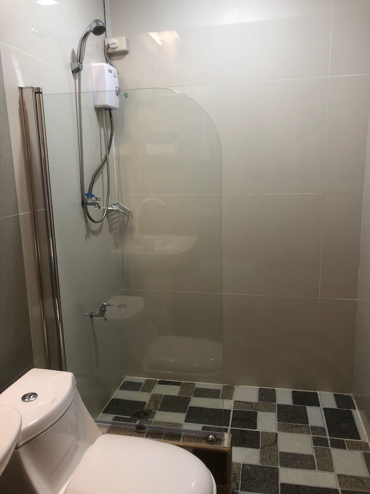 Santander Pebbles Beach Resort: AU$53 Deals & Reviews (Santander, PHL ...