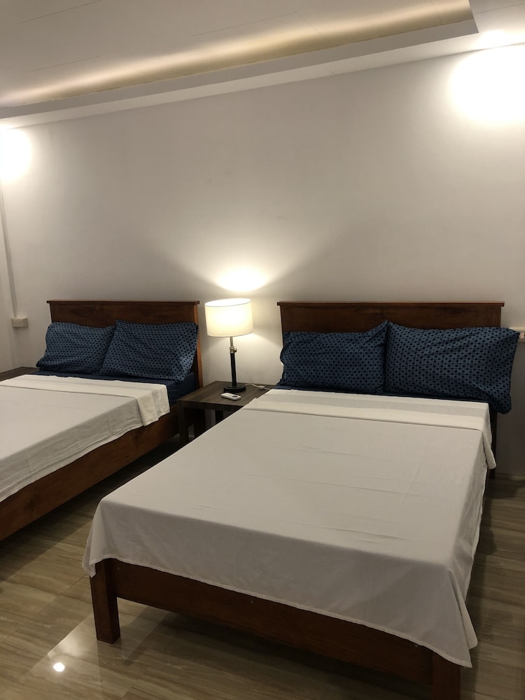 Santander Pebbles Beach Resort: AU$53 Deals & Reviews (Santander, PHL ...