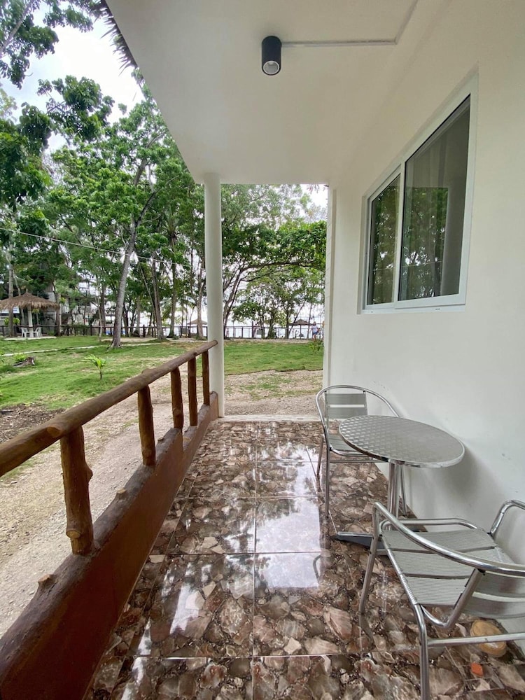 Santander Pebbles Beach Resort: AU$53 Deals & Reviews (Santander, PHL ...