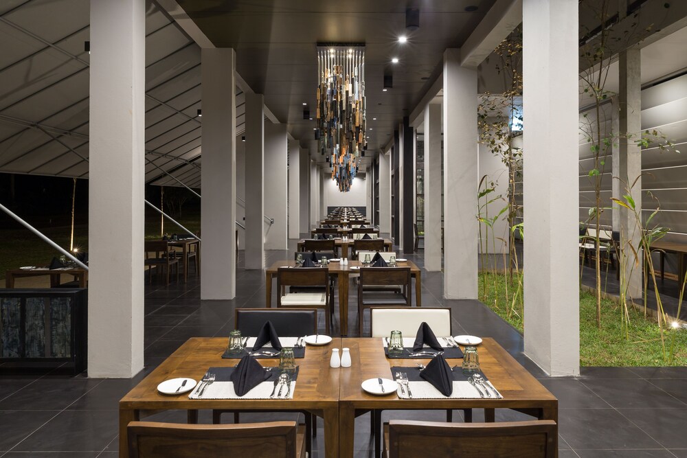 Jetwing Lake Deals & Reviews (Dambulla, LKA) | Wotif