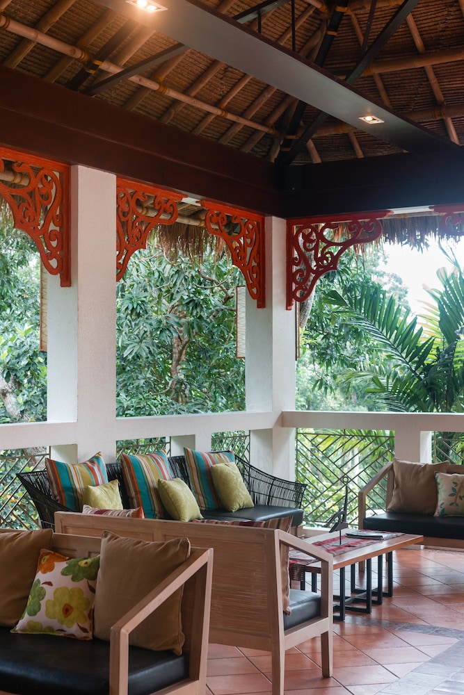 Damires Hills Tierra Verde, Janiuay: $76 Room Prices & Reviews ...