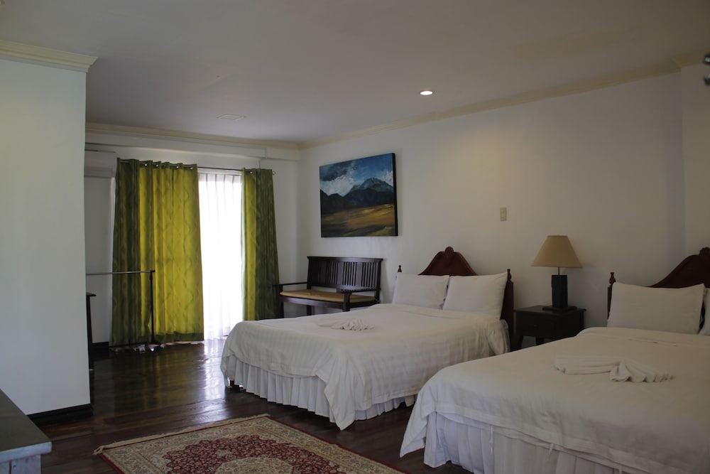 Jamont Hotel in Sipalay | Best Rates & Deals on Orbitz