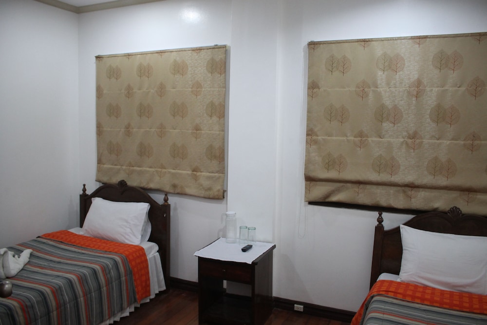 Jamont Hotel in Sipalay | Best Rates & Deals on Orbitz
