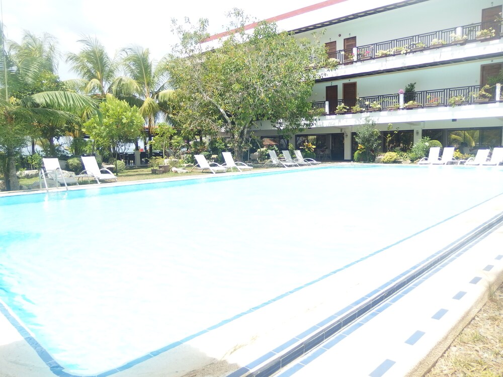 Jamont Hotel in Sipalay | Best Rates & Deals on Orbitz