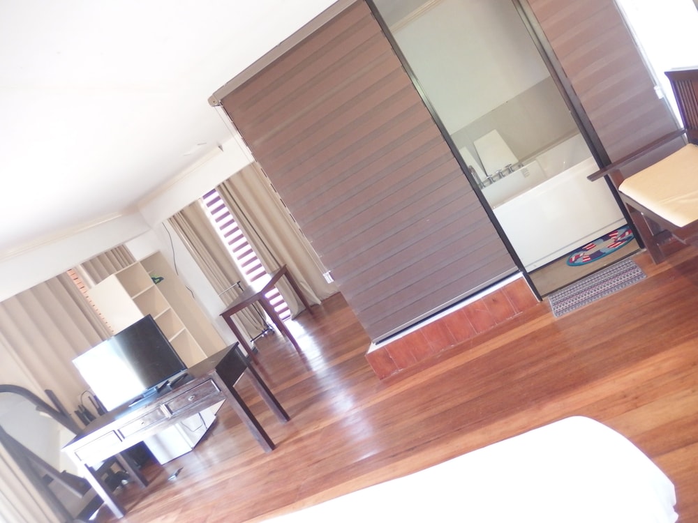 Jamont Hotel in Sipalay | Best Rates & Deals on Orbitz