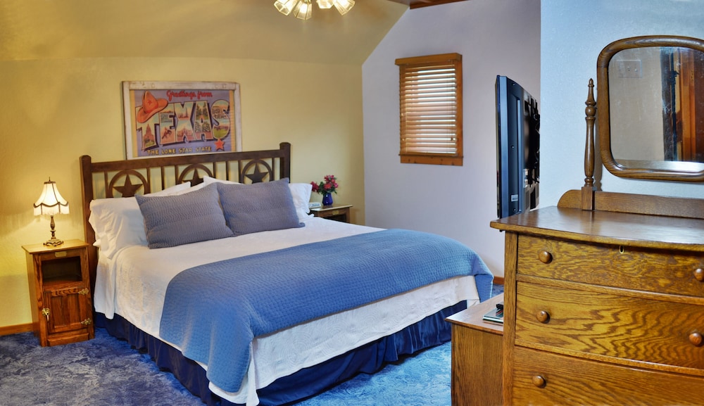 Gruene Cottages in New Braunfels | Best Rates & Deals on Orbitz