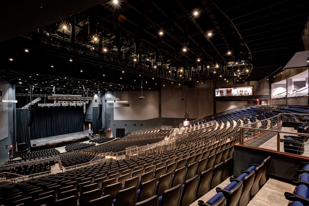 River Spirit Casino Resort, Tulsa: $139 Room Prices & Reviews | Travelocity