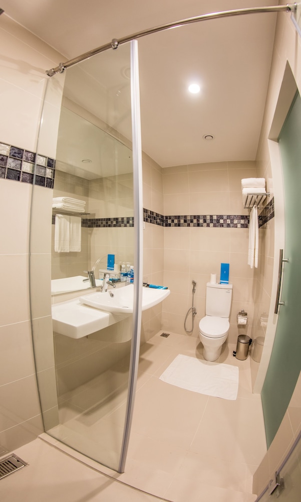 Fairway Colombo in Colombo | Best Rates & Deals on Orbitz