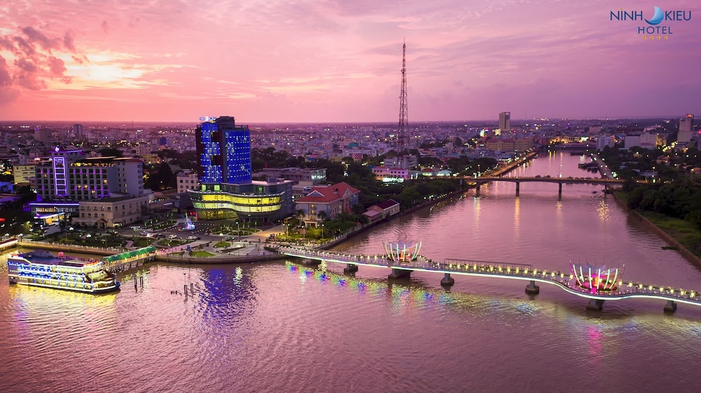 Ninh Kieu Riverside Hotel in Can Tho | Best Rates & Deals on Orbitz