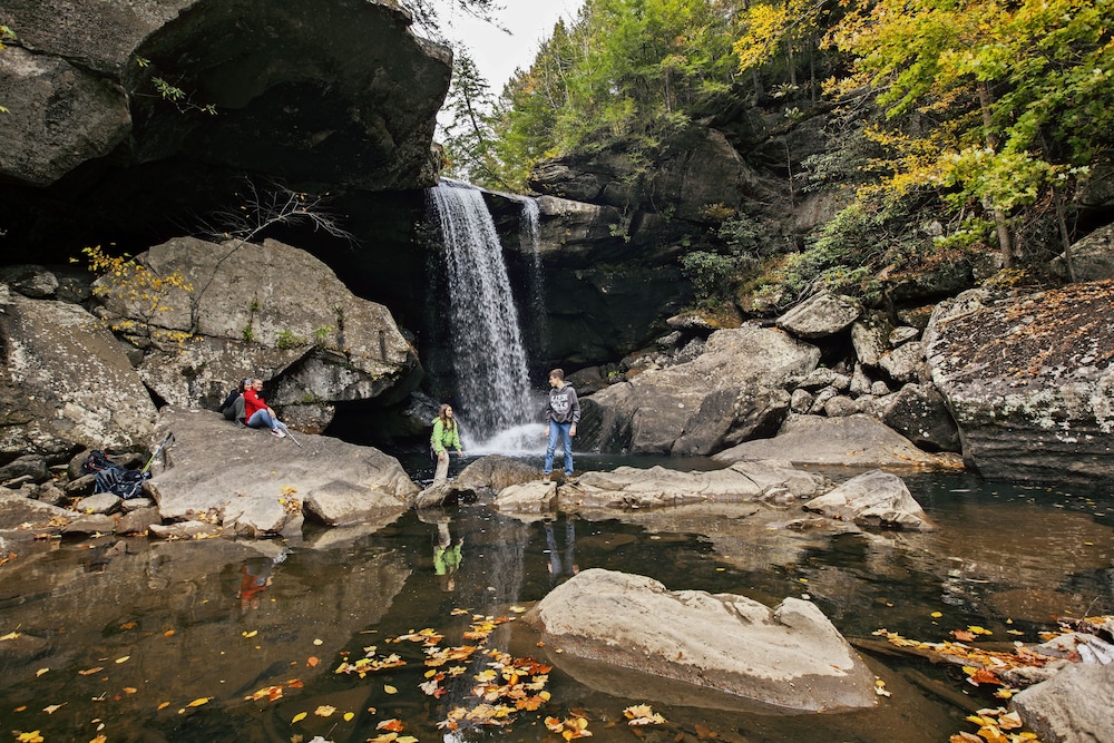 Cumberland Falls State Resort Park in Corbin | Best Rates & Deals on Orbitz