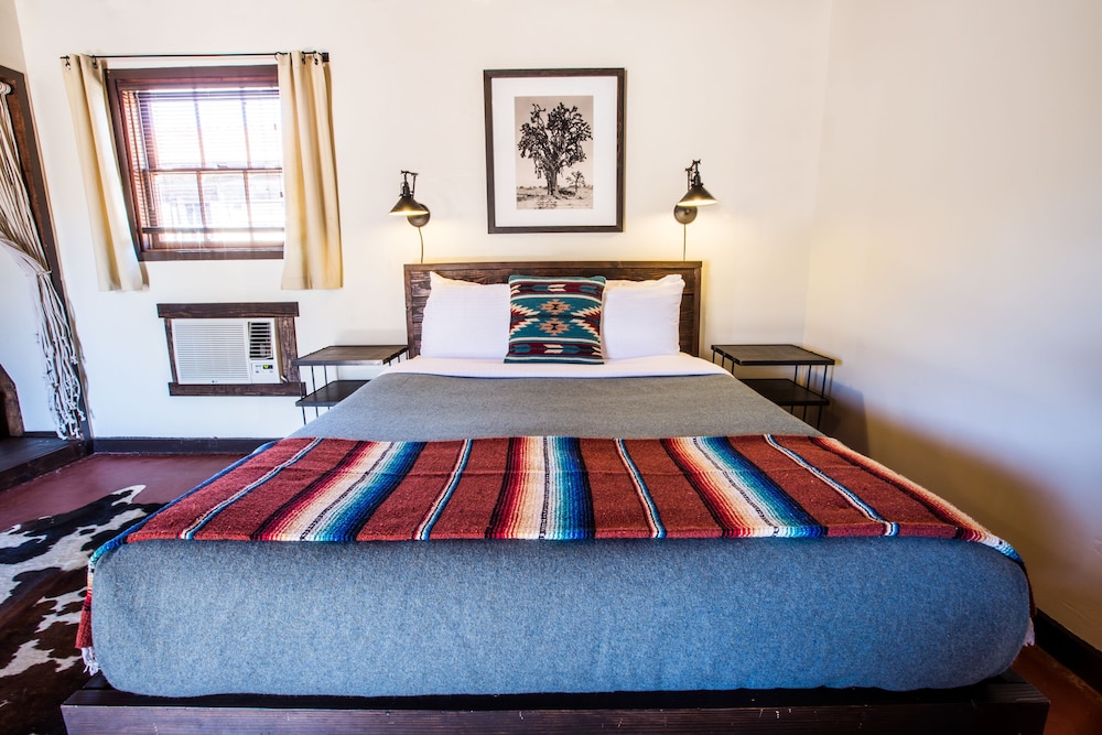 Pioneertown Motel: AU$325 Deals & Reviews (Pioneertown, USA) | Wotif