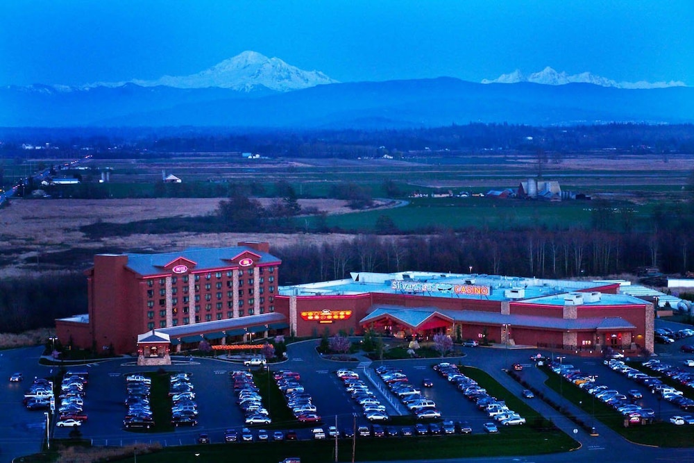 Silver Reef Casino Resort in Ferndale | Best Rates & Deals on Orbitz