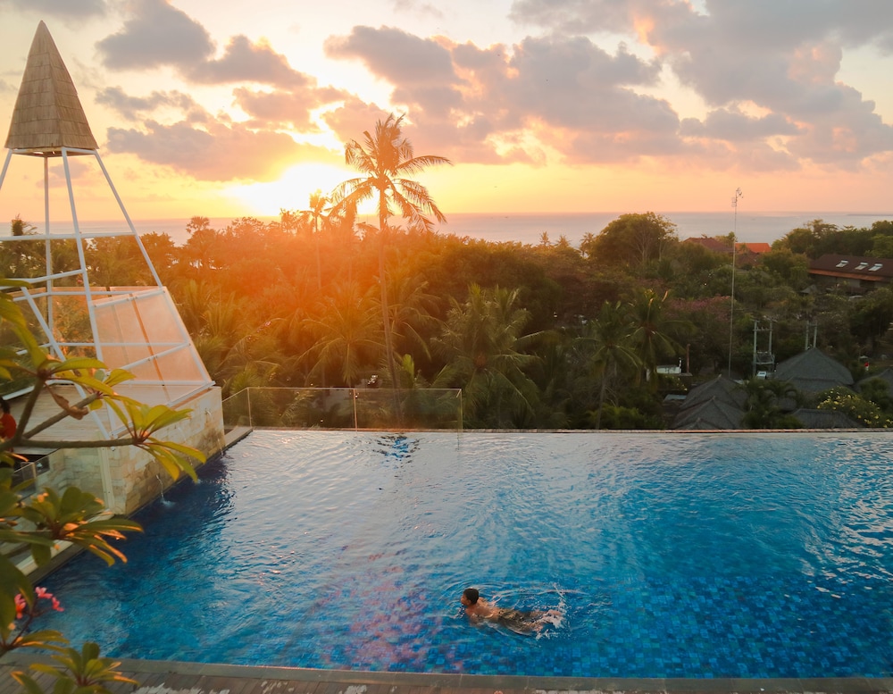 FOX Hotel Jimbaran Beach, Jimbaran: $37 Room Prices & Reviews | Travelocity