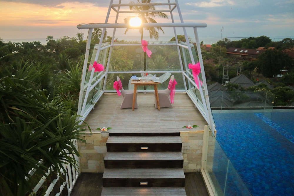 FOX Hotel Jimbaran Beach in Jimbaran | Best Rates & Deals on Orbitz