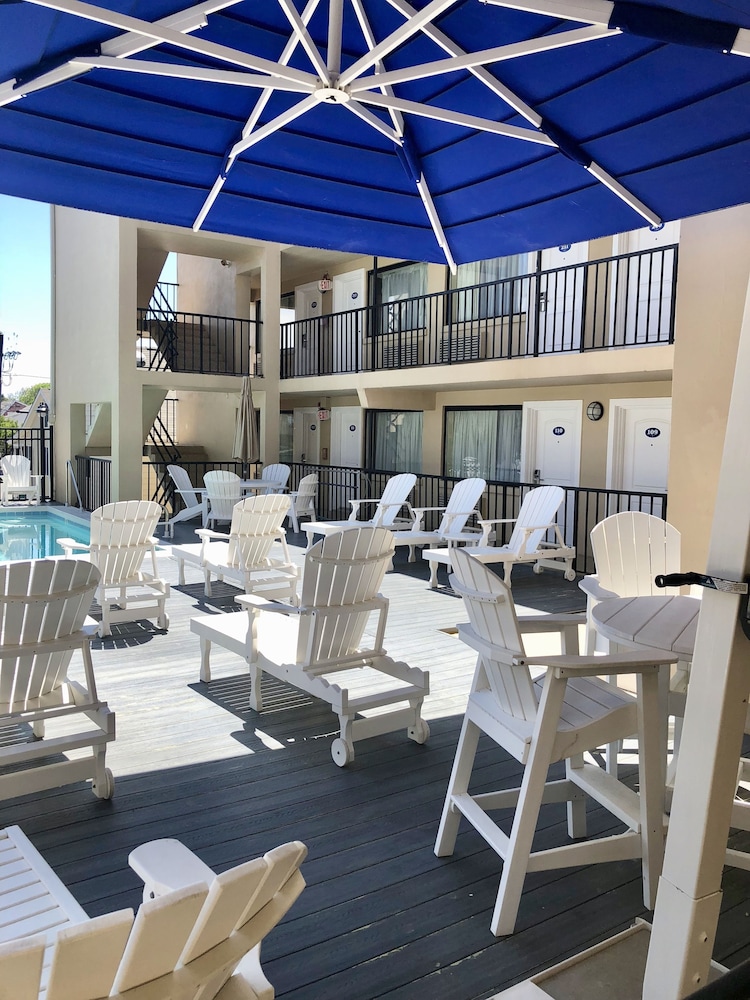 Room Deals for Beach View Hotel, Rehoboth Beach starting at | Hotwire