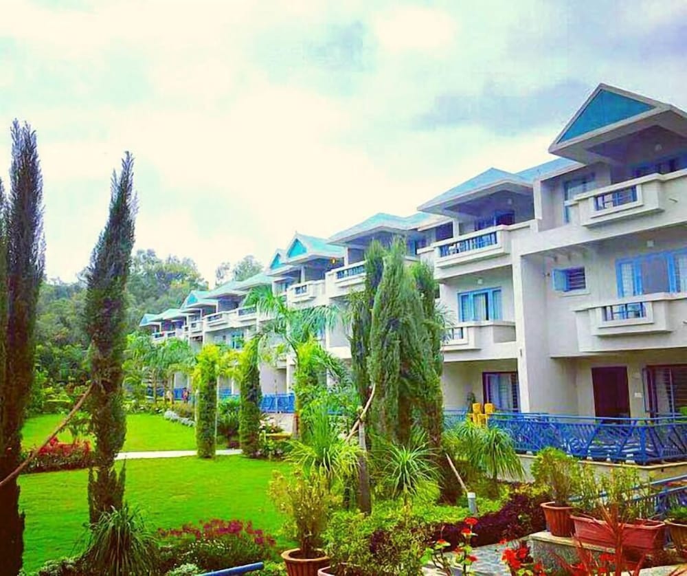 Hummingbird Resort in Abu Road | Best Rates & Deals on Orbitz