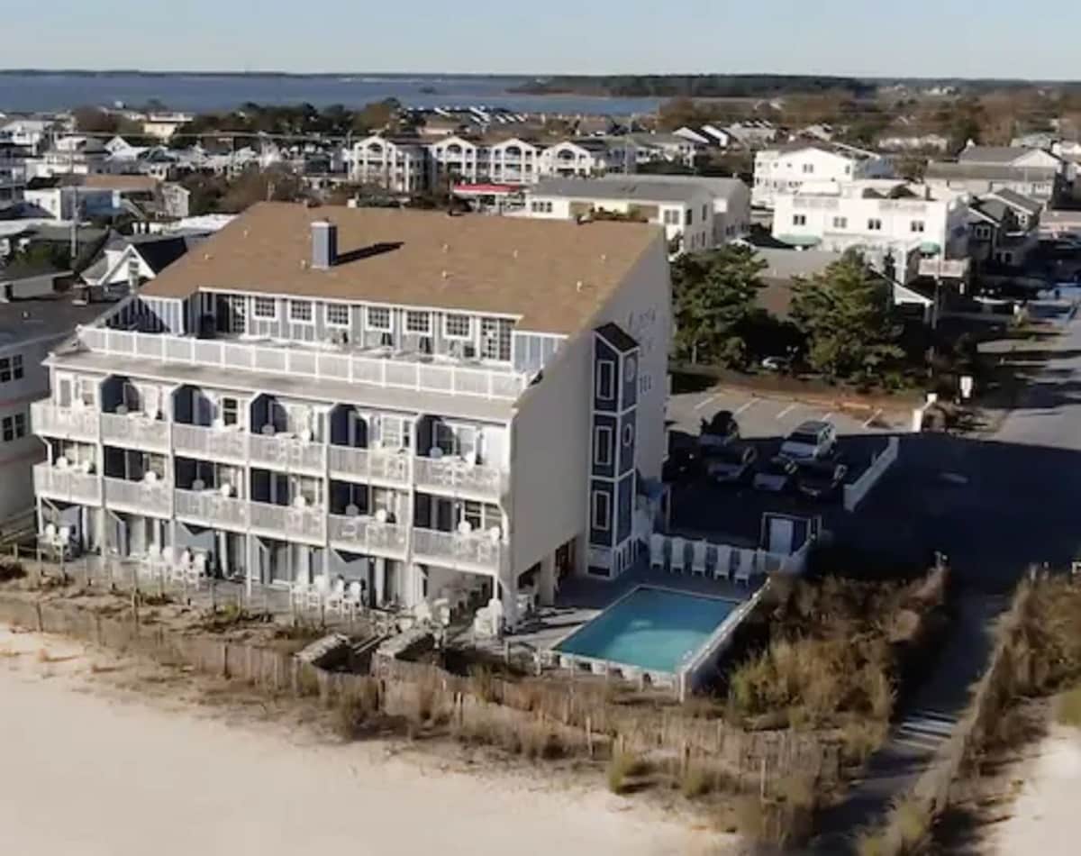 Atlantic View Hotel in Dewey Beach, DE | Expedia