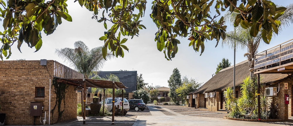 Kuruman Inn by Country Hotels, Kuruman: $44 Room Prices & Reviews ...