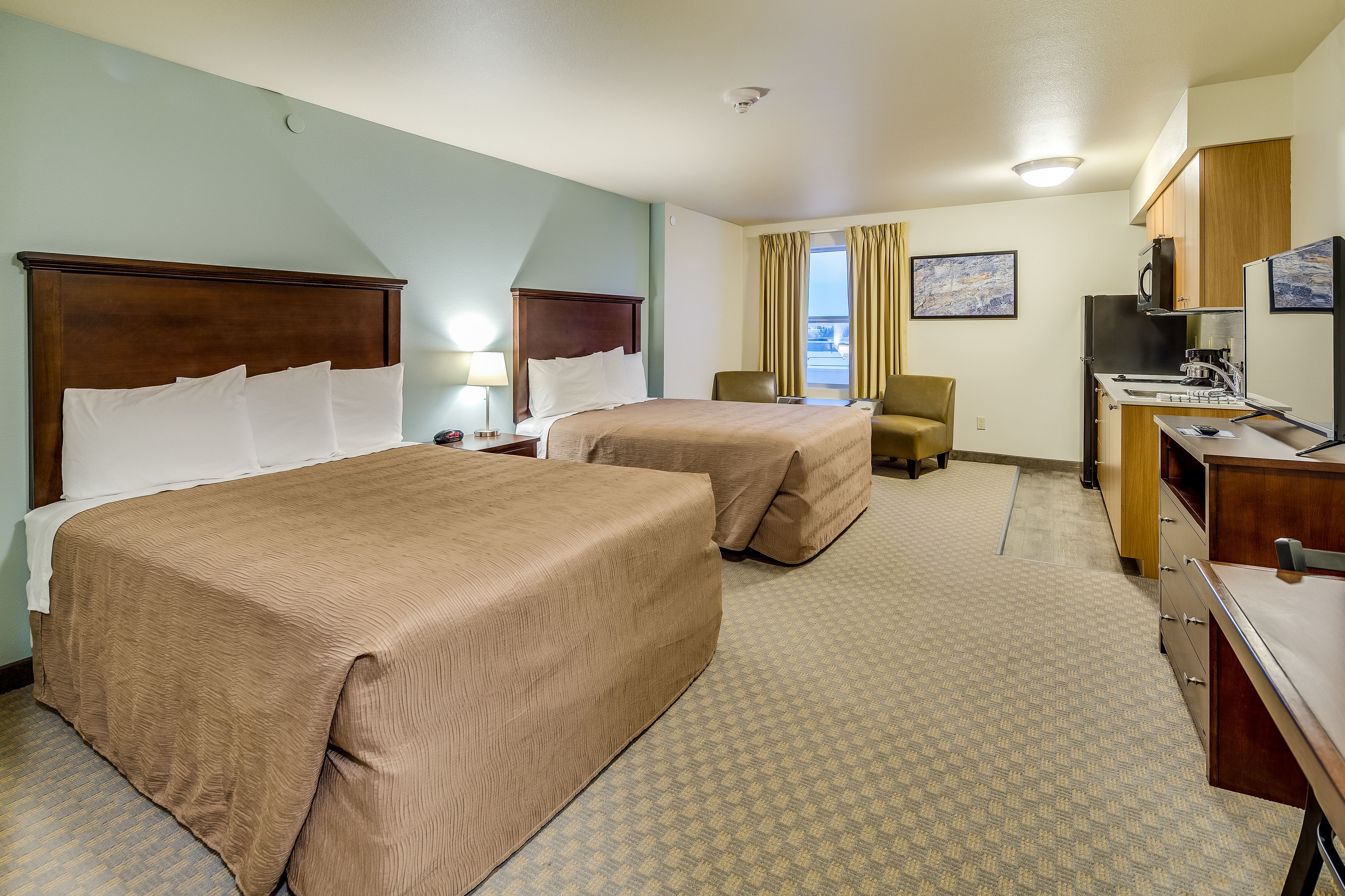 Coast Inn at Lake Hood in Anchorage, AK | Expedia