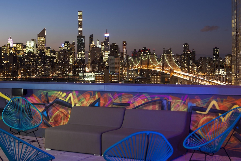 Aloft Long Island City - Manhattan View in New York | Best Rates ...