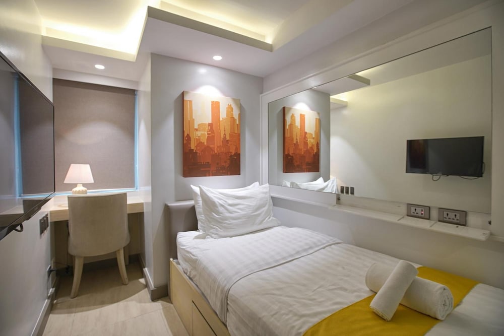 The Mini Suites - Eton Tower Makati in Manila | Best Rates & Deals on ...