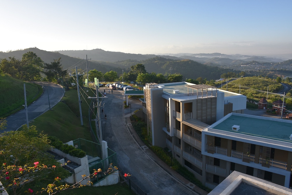 Timberland Highlands Resort Deals & Reviews (Manila, PHL) | Wotif