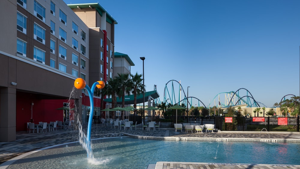 Holiday Inn Express & Suites Orlando at SeaWorld, an IHG Hotel in ...