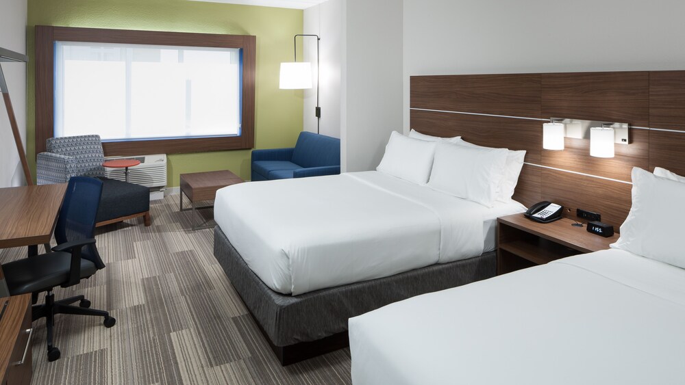 Holiday Inn Express & Suites Orlando at SeaWorld, an IHG Hotel in ...