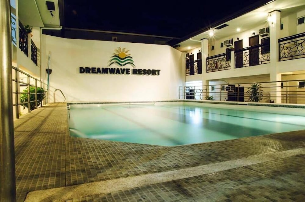 Dreamwave Resort Pansol in Calamba | Best Rates & Deals on Orbitz