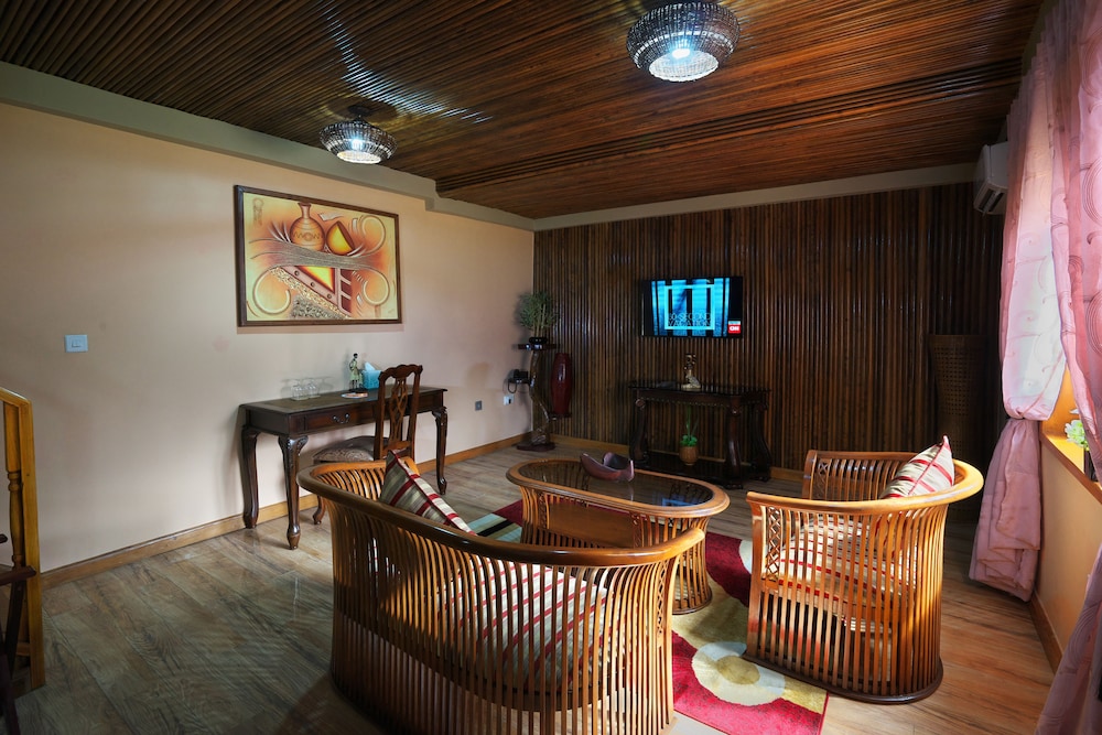 Maaha Beach Resort in Bakanta | Best Rates & Deals on Orbitz