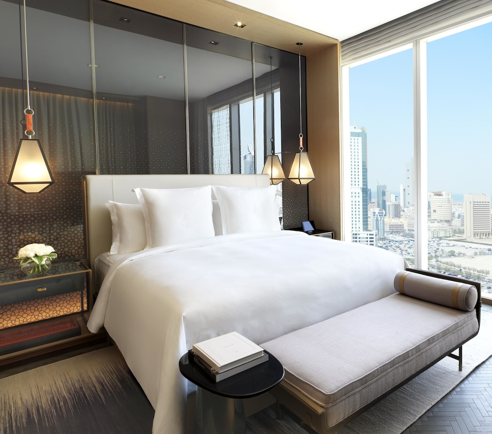 Four Seasons Hotel Kuwait at Burj Alshaya, Kuwait City: $325 Room ...