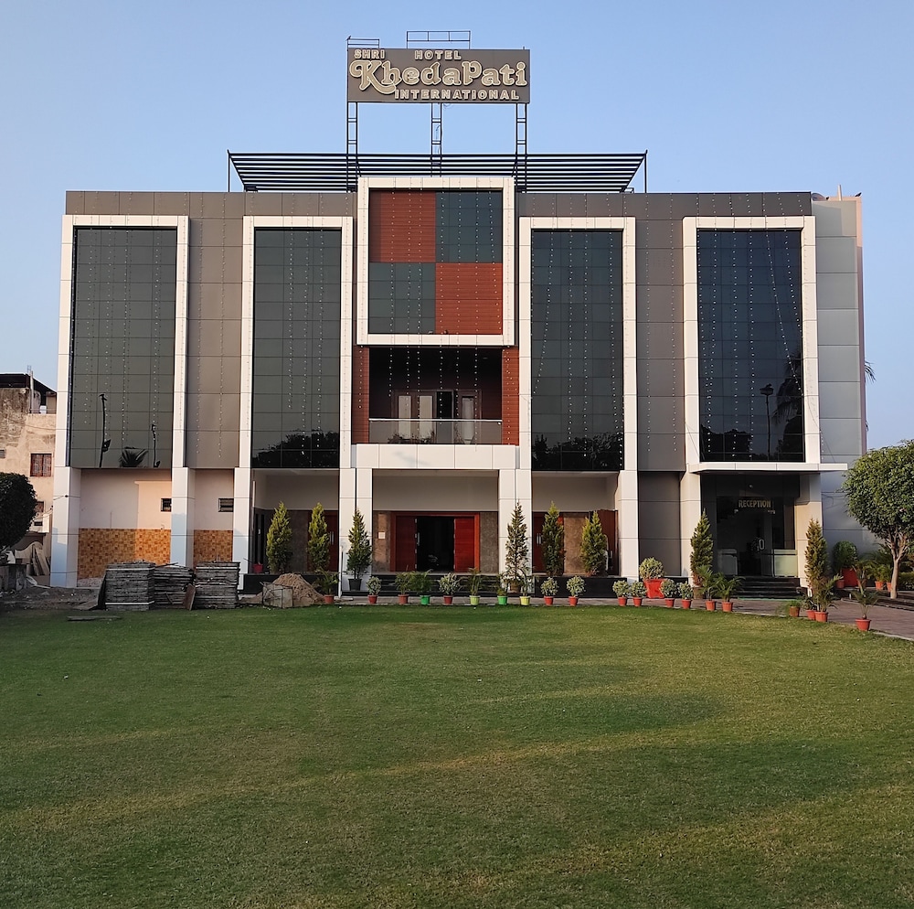 Hotel Shri Khedapati International: Deals & Reviews (Dewas, IND) | Wotif