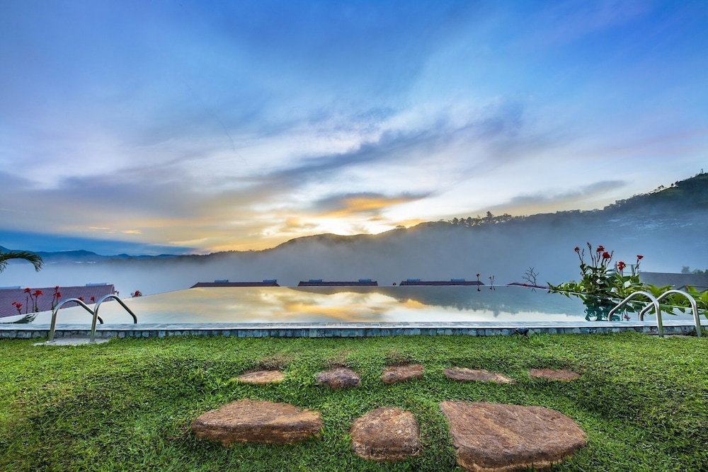 FOX Resorts Kandy in Kandy | Best Rates & Deals on Orbitz