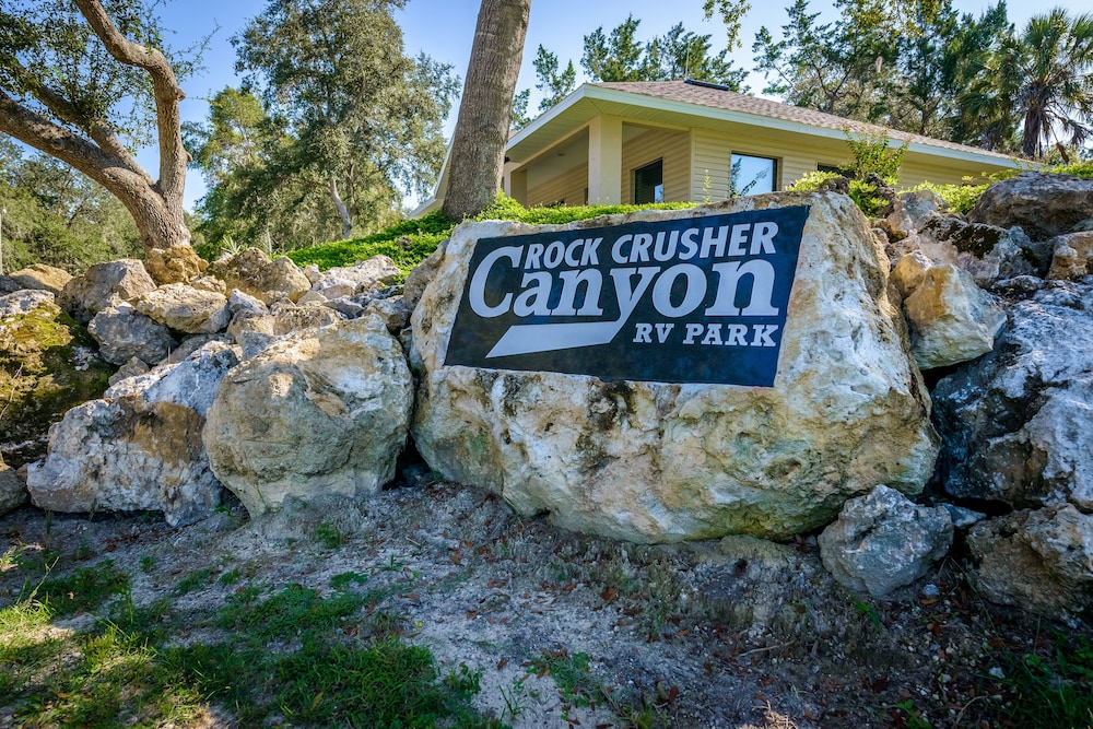 Rock Crusher Canyon RV Park in Crystal River, FL | Expedia
